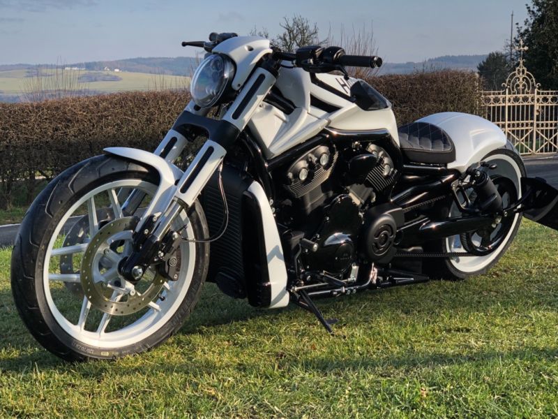 Harley Davidson Night Rod Special by Bad Boy Customs