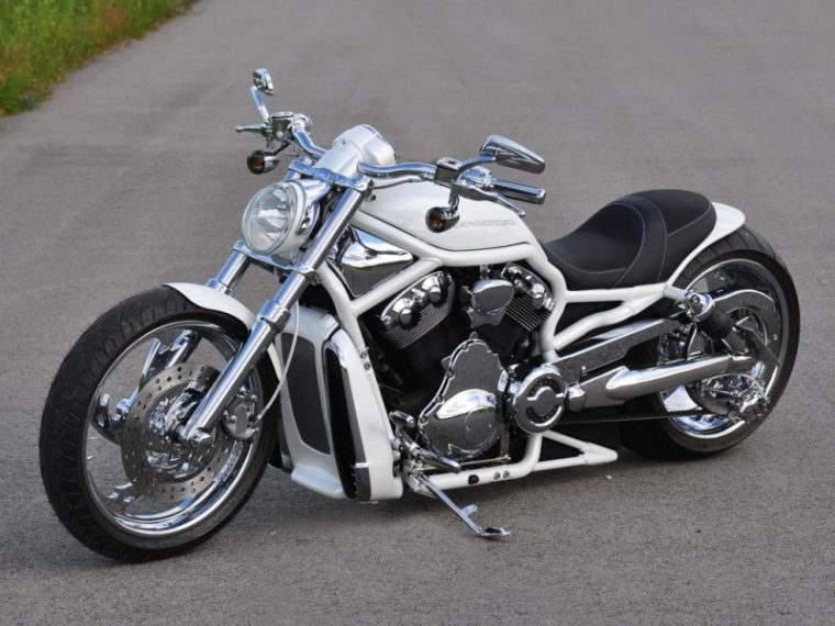 WOW! Harley-Davidson V-Rod VRSCA by Fredy