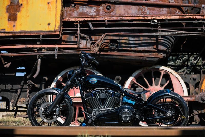 HD Softail Breakout Bobber "Chosen 1" by BT Choppers