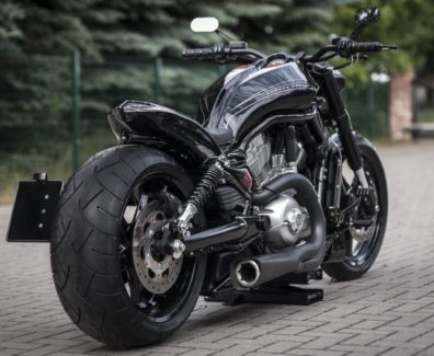 V Rod - Custom bikes Reviews - DARK KUSTOM 2022