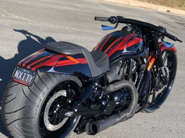 Harley-Davidson V-Rod - DARK KUSTOM 2022