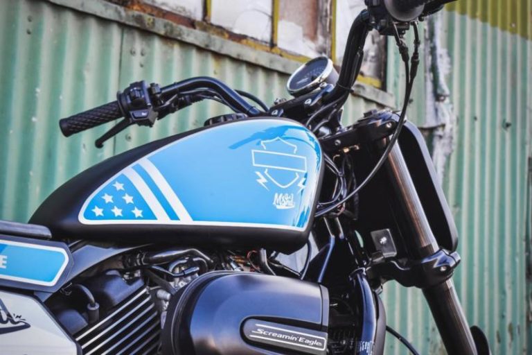 Flat Tracker Harley-Davidson Street Rod XG750A