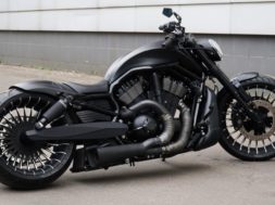 Harley-Davidson V-Rod - DARK KUSTOM Motorcycles 2022