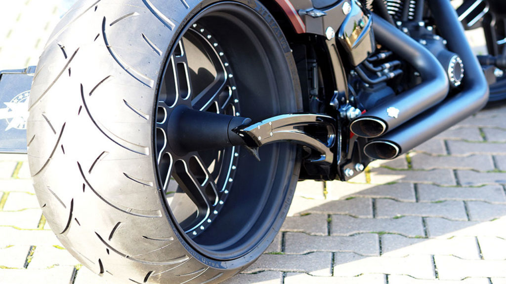 Harley Davidson Softail 'ME 888' by Thunderbike