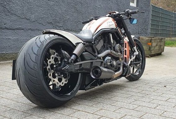 Harley Davidson Custombike 300 Night Rod powered Bad Boy Customs