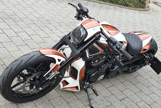 Harley Davidson Custombike 300 Night Rod powered Bad Boy Customs