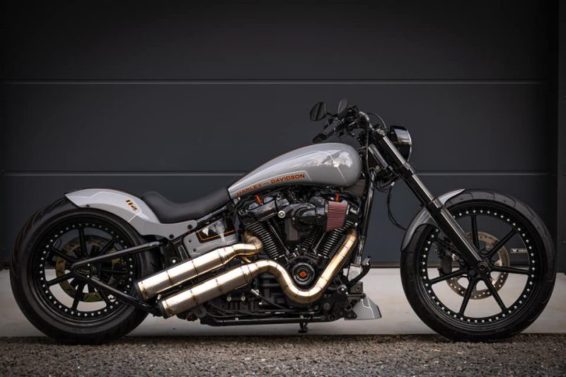 HD Breakout 114 customized by BT Choppers