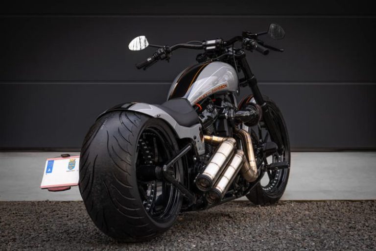HD Breakout 114 customized by BT Choppers