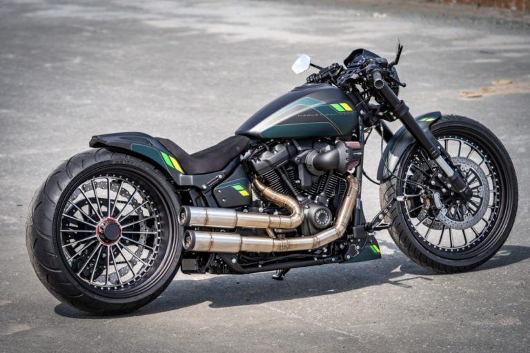 Customized Harley-Davidson Softail FXDR by Thunderbike