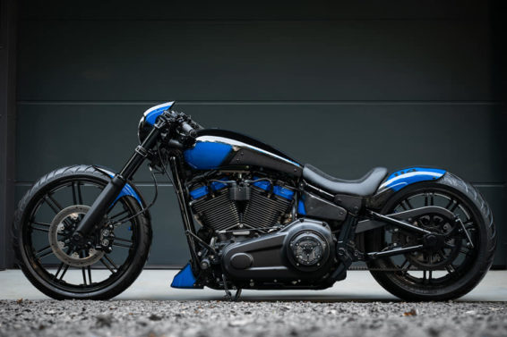 HD Breakout 'Blue eyes' customized by BT Choppers