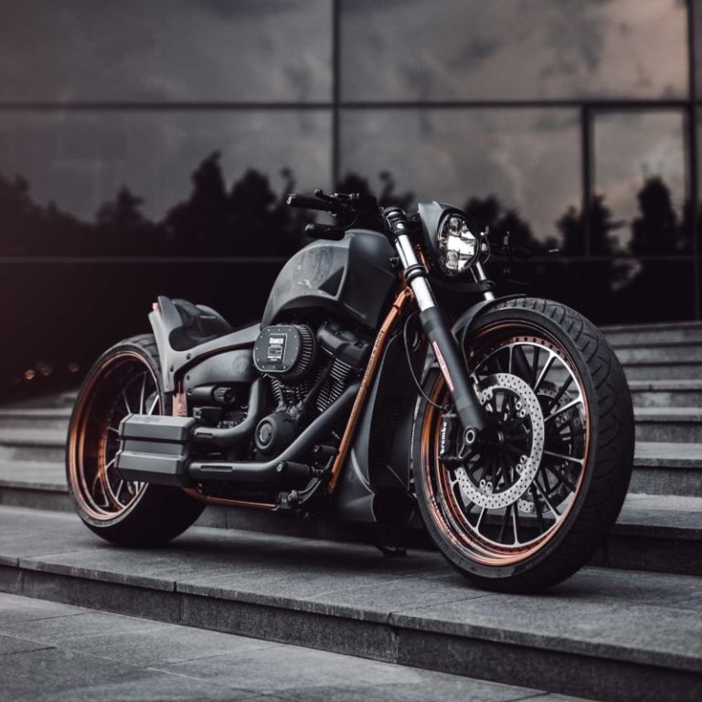 Harley-Davidson Softail Bobber Breakout 'Sinner' by Nine Hills