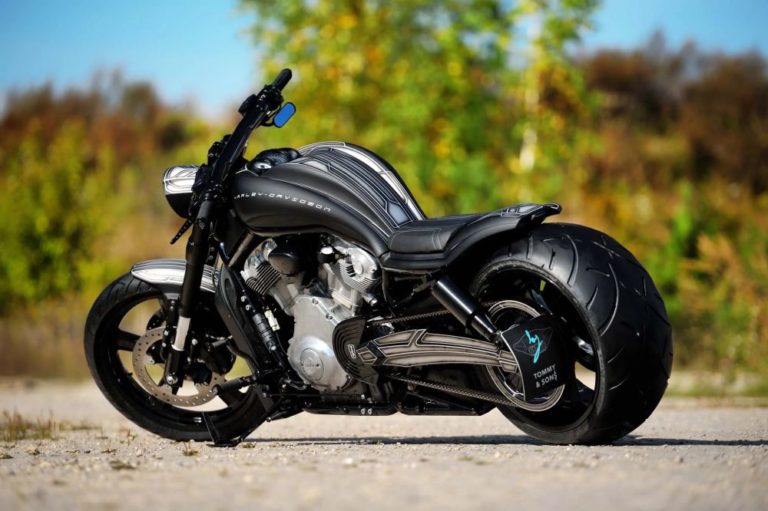 Harley VRSCF V-Rod Muscle 'Silver Line' by Tommy & Sons