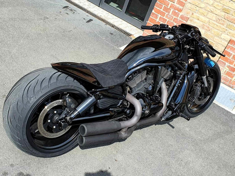Harley-Davidson V-Rod - DARK KUSTOM Motorcycles 2023