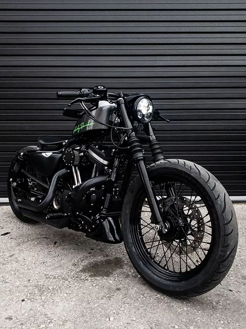 Harley-Davidson Sportster Iron Hooligan 'Green Line' Limitless Customs