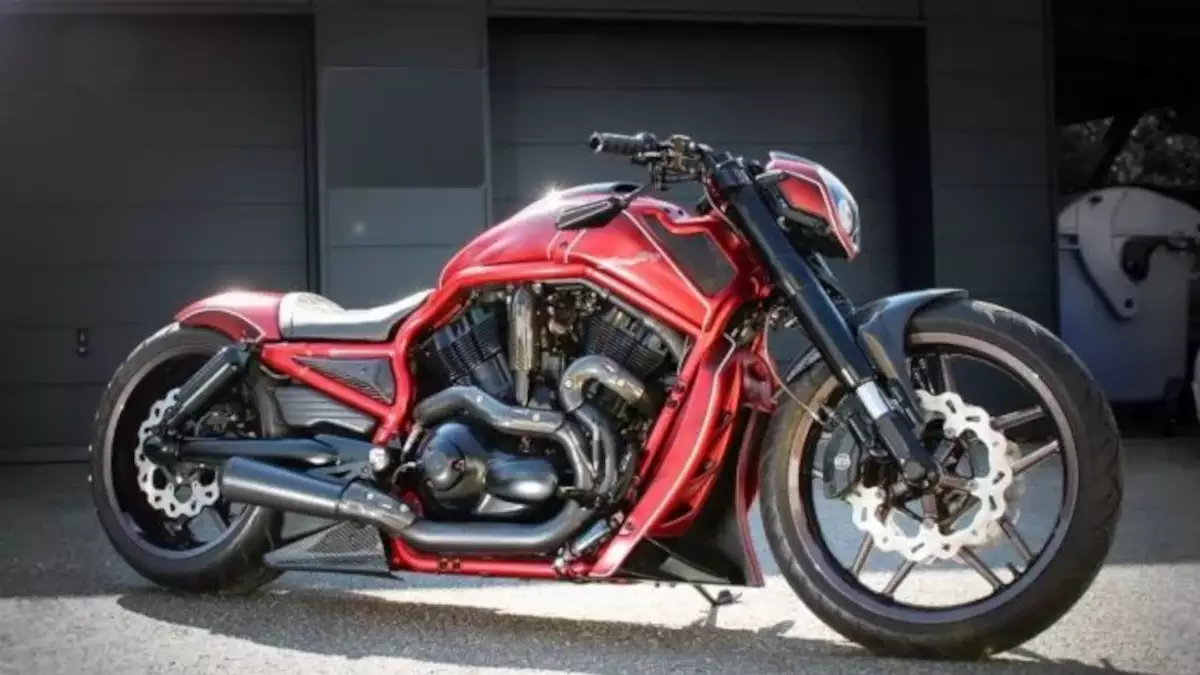 Harley-Davidson VRod 'Pro Street' by Rod Squad Motorcycles
