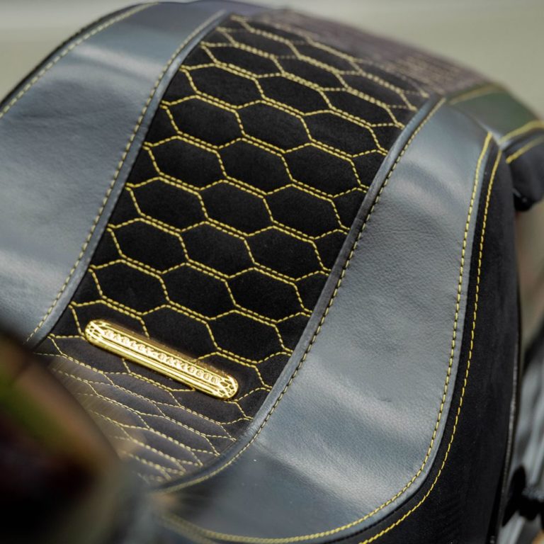 Harley-Davidson Gold V-Rod '24K Magic'