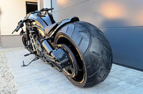 Harley-Davidson V-Rod 360 by Fat Rod Customs