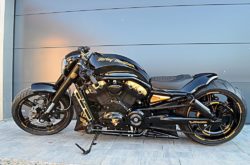 Harley-Davidson V-Rod 360 by Fat Rod Customs