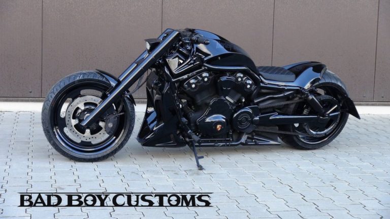 Harley-Davidson V-Rod Dark by Bad Boy Customs