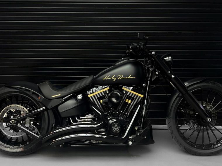 Harley-Davidson Custom Breakout 'TwoFace' Limitless Customs