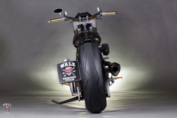 Custom Bike Dragstyle 'Benchmark final' by Walz Cycles
