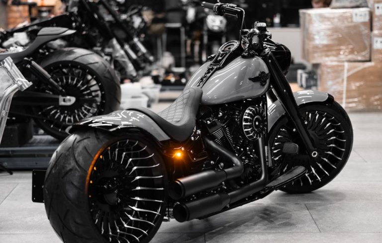 Harley custom Fat Boy 'Fat Box V' by Box39