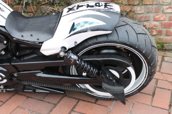 Harley Davidson V Rod "Stinger" by X-Trem