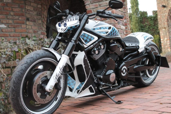 Harley Davidson V Rod "Stinger" by X-Trem