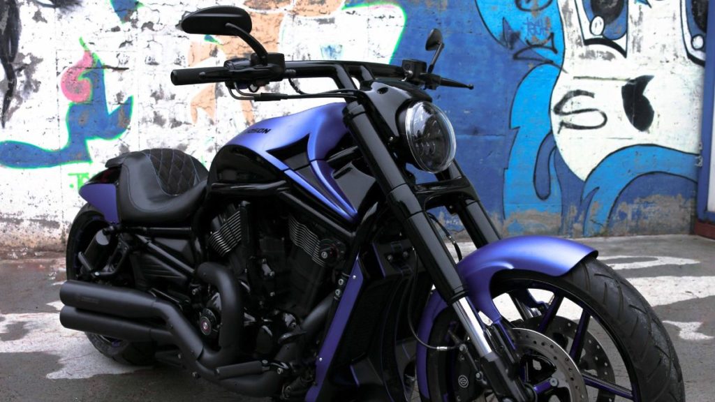 Harley V-Rod Muscle 'Dante' by Highway Custom Garage