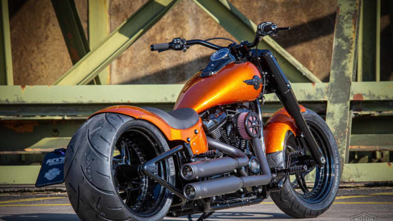 Harley-Davidson VRod 'Supercharged' by DD Designs